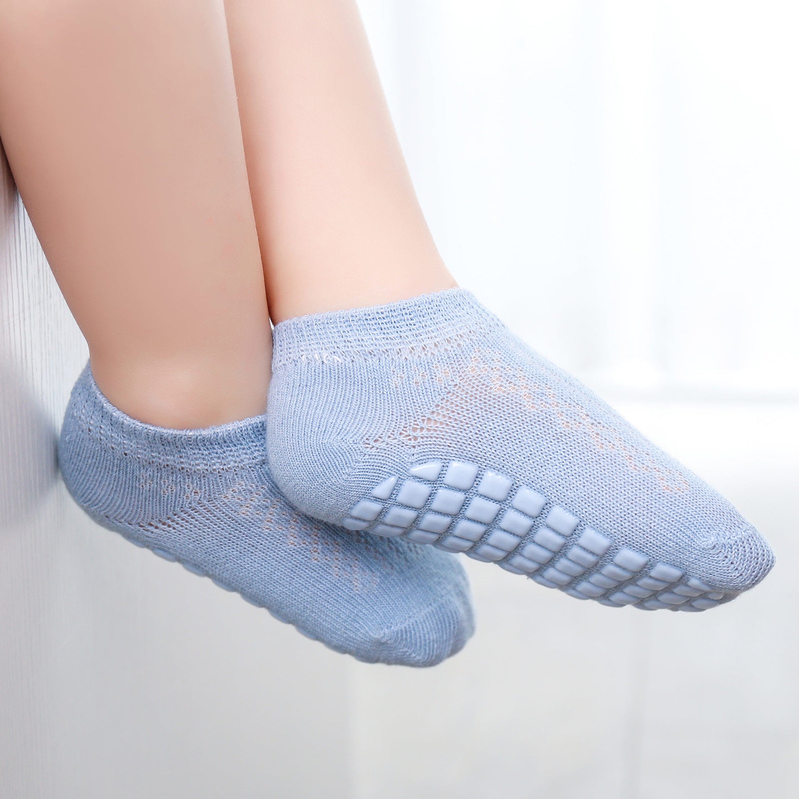 Little Yoga Socks- Premium Grip Socks For Early Walkers – LittleYogaSocks